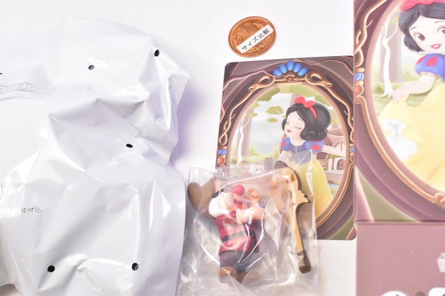 POPMART DISNEY Snow White Classic Series [6.Snow White and Doctor ...