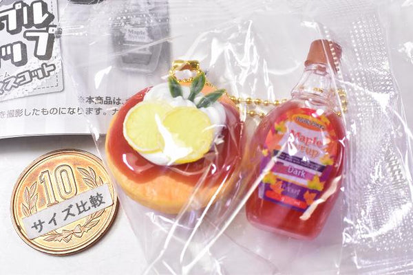 Super real! Maple syrup double charm mascot [2.Dark & lemon pancake ...